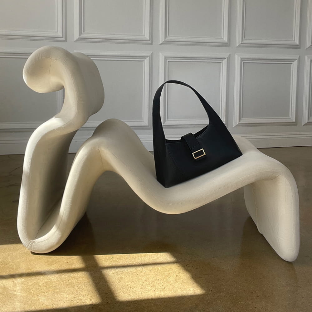 Kat Collings | Summer 2021 - CHARLES & KEITH PL